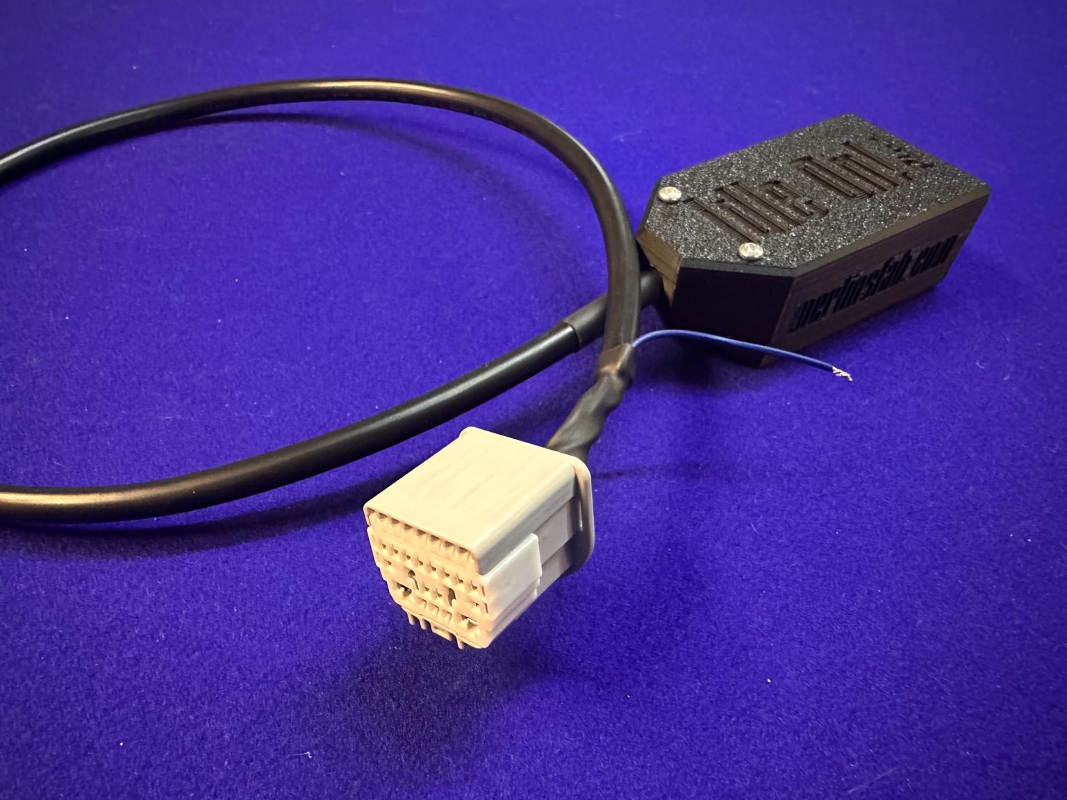 Idle On! PLUS V2 – Idle timer shutdown bypass device for Ford Super Duty